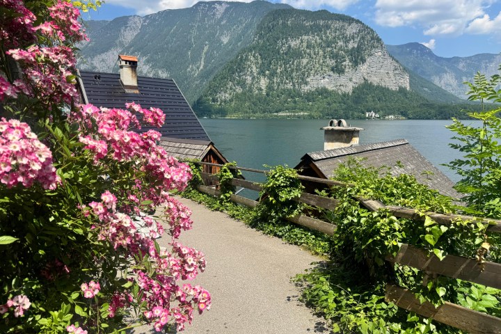 Private full day tour to Hallstatt from Salzburg | Bobs's Special Tours